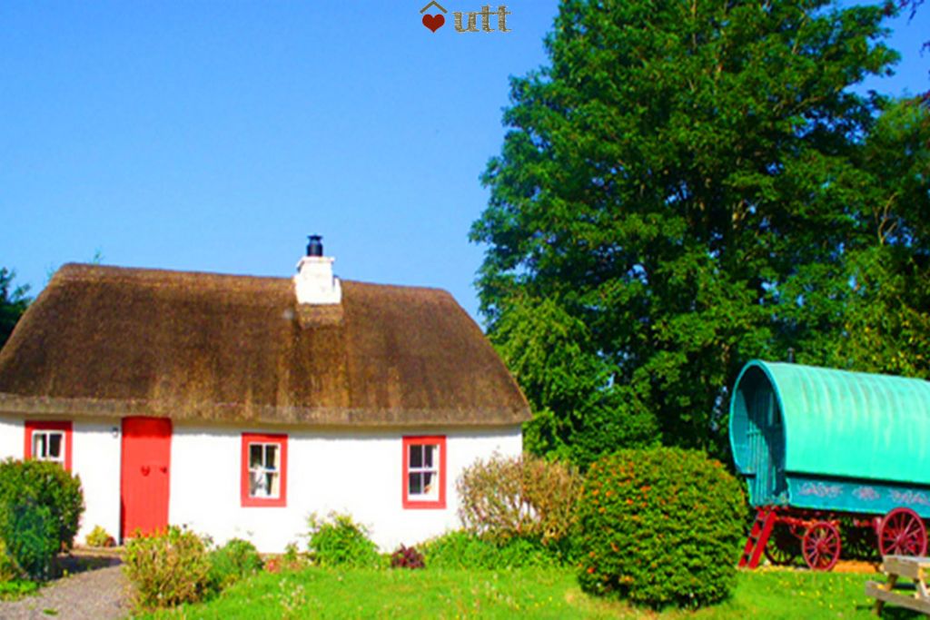 Geaglum Cottage & Gypsy Caravan - Under the Thatch - Quirky