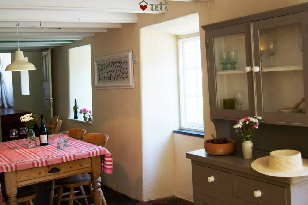 Felin Fach - Under the Thatch - Get-together