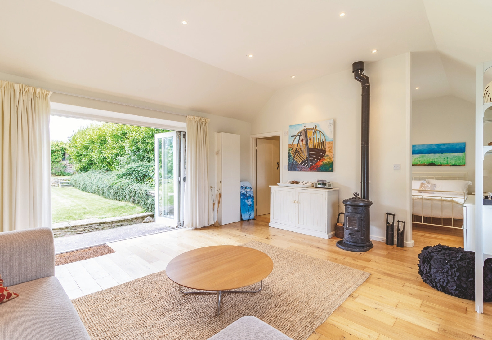 *NEW - Tŷ Gin - Under the Thatch - Family cottages